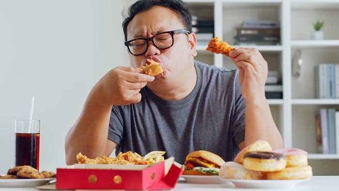 Overeating Recovery Tips: પાર્ટીમાં દબાવીને ખાધું છે? તો જીમમાં કલાકો ...